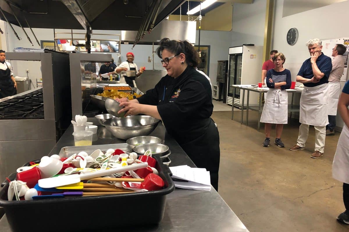 Expanding Your Culinary Skills at a Recreational Cooking Class - Top Toques